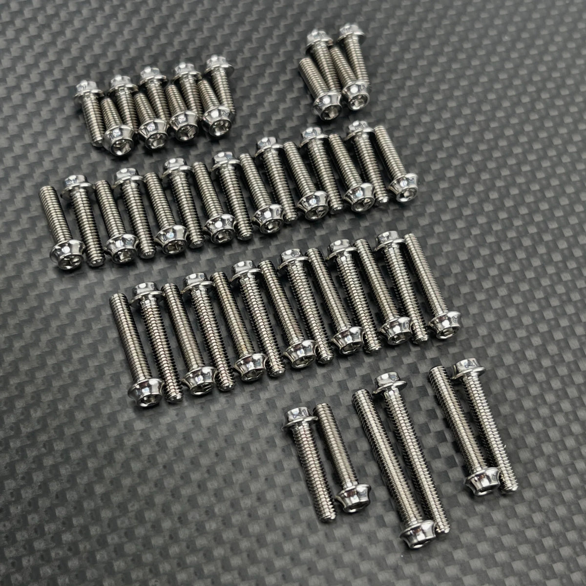 R1 Wurks 900051 B7 Titanium Upper Screw Set (Button Head) | Smokem