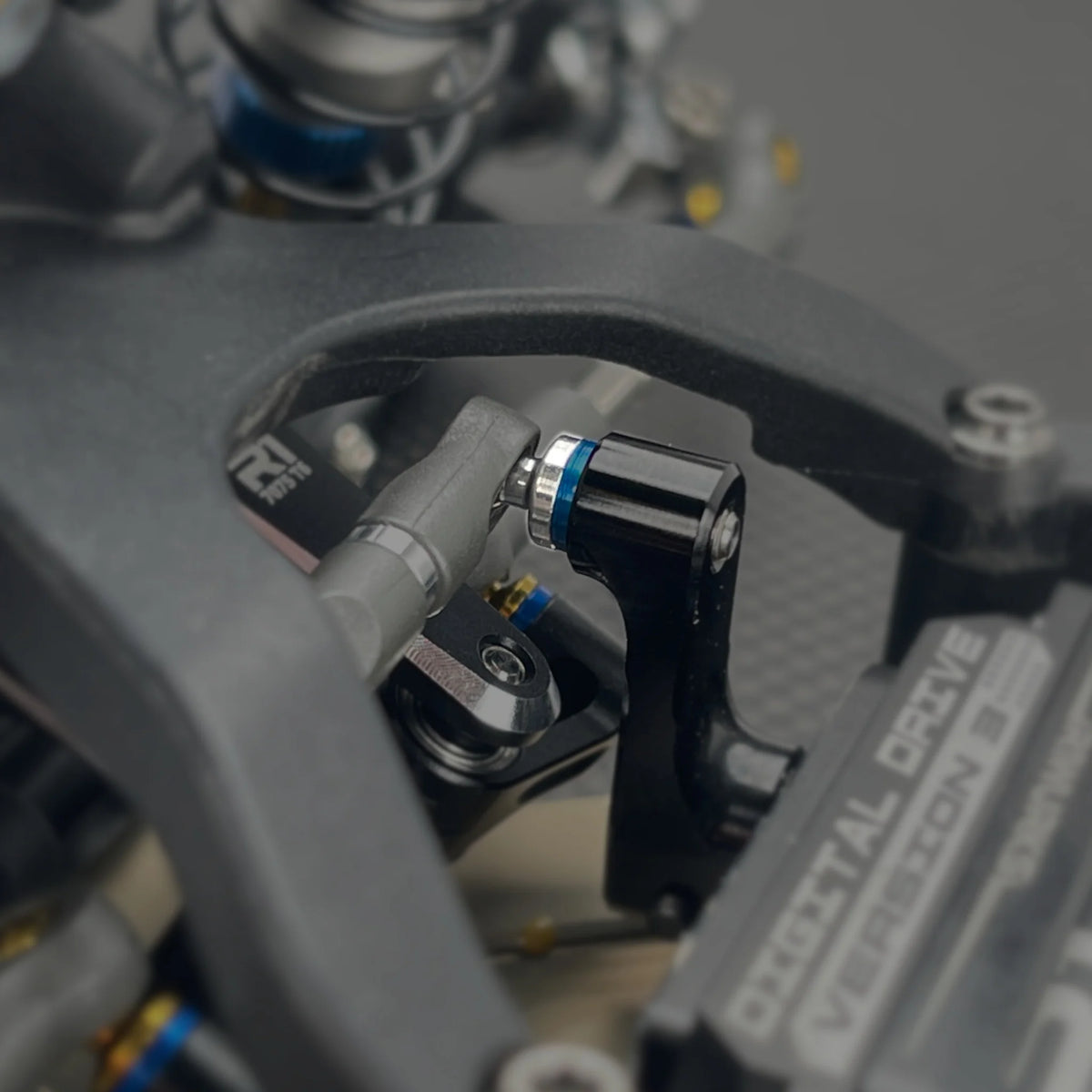 R1 Wurks 900094 B7 Titanium Steering Link Ball Stud Set 2pcs – Smokem