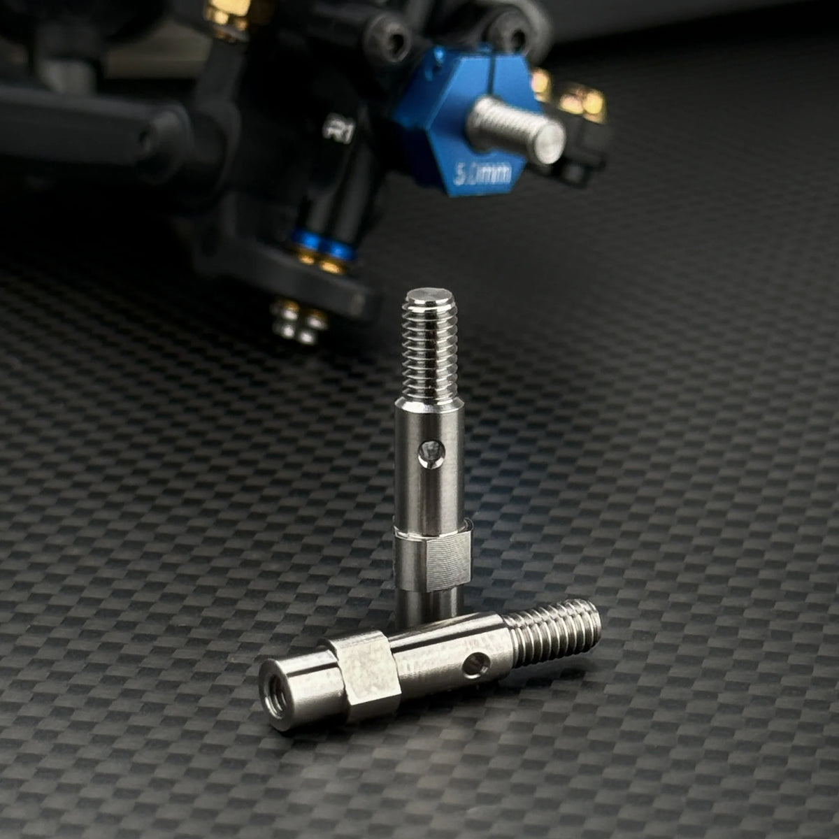 R1 Wurks 900125 RC10B7 Front Titanium Hex Adapter Axles – Smokem